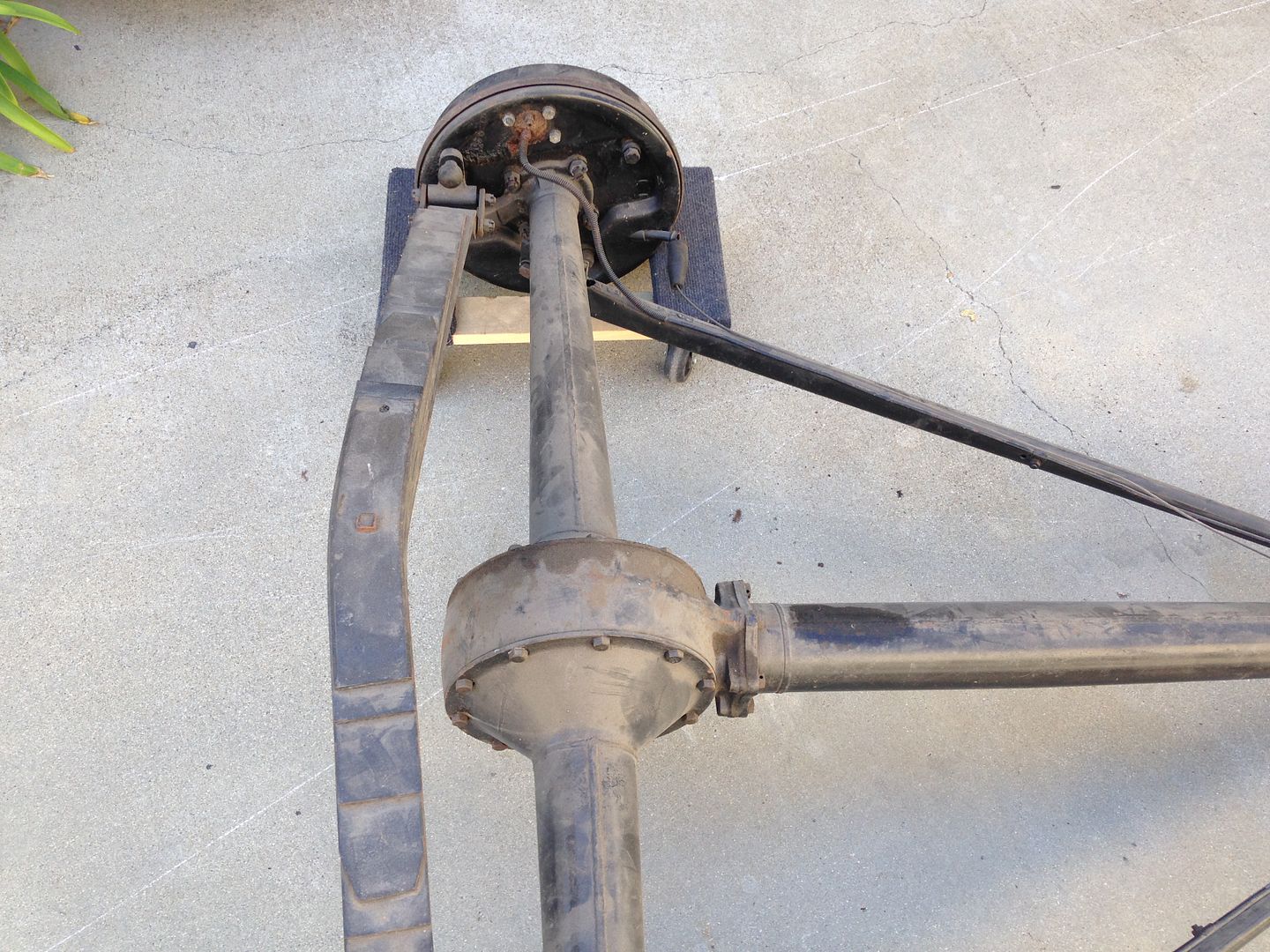 1934 Ford front and rear axles | The H.A.M.B.